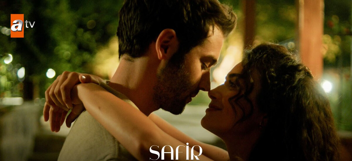 Safirul episodul 15 online HD in romana subtitrat